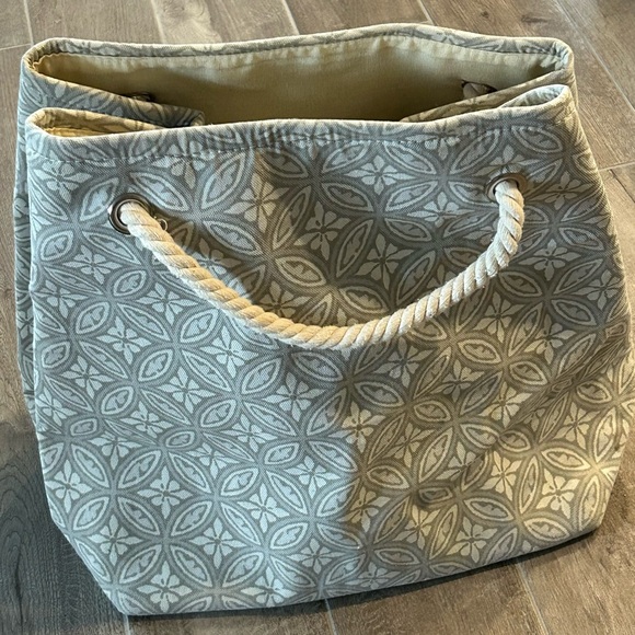Enchante | Bags | Elegant Patterned Tote Bag In Gray | Poshmark